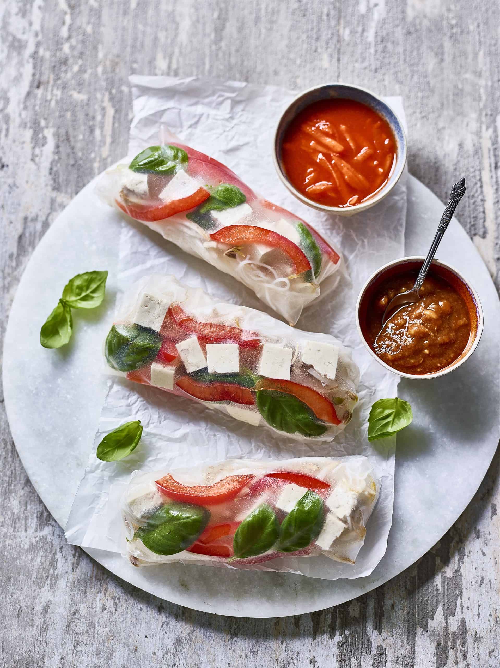 VIETNAMESE BASIL AND RICE PAPER ROLL-UPS